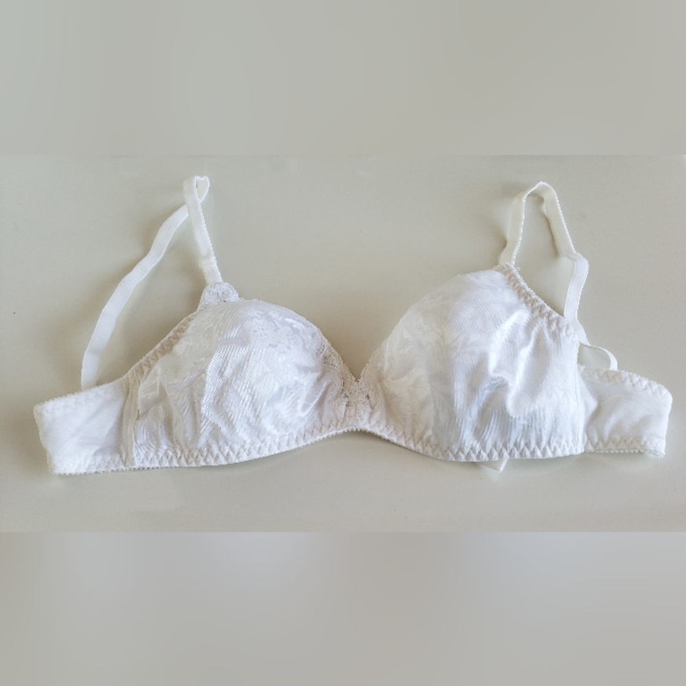 Delicates White Bra - Gem